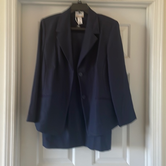 Alfred Dunner | Jackets & Coats | Alfred Dunner Navy Suit Set Size 6w ...